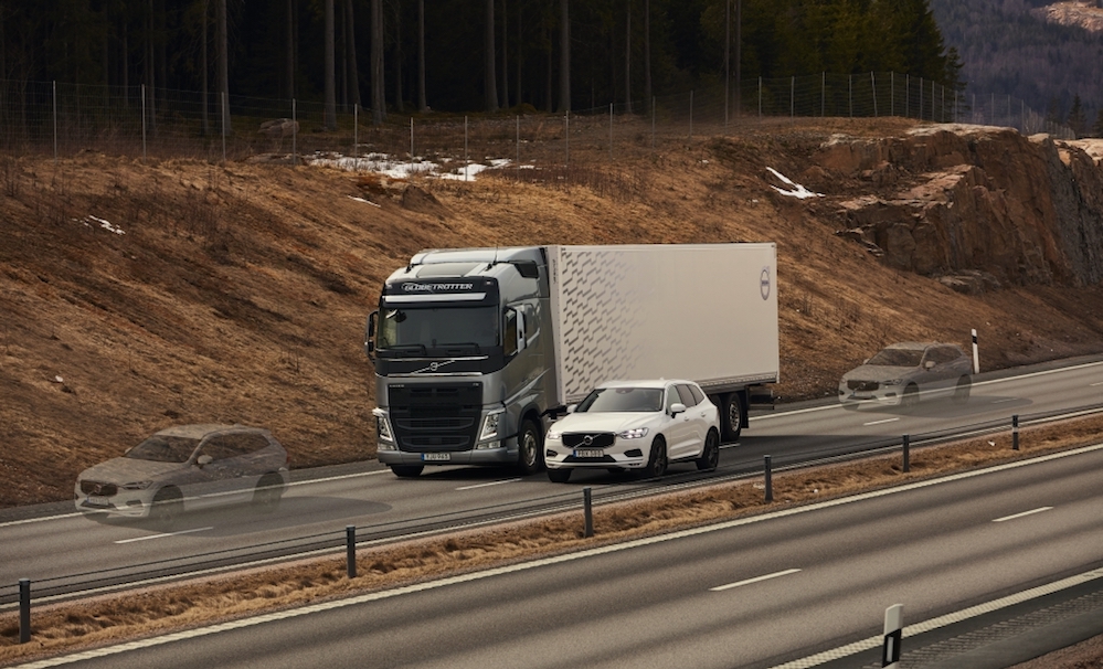 Volvo Trucks’ new driver support systems take safety to the next level ...