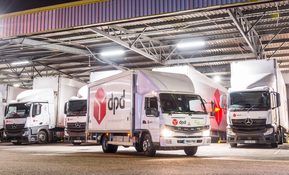 DPD driver relishes his zero-emission FUSO eCanter’s ‘sounds of silence ...
