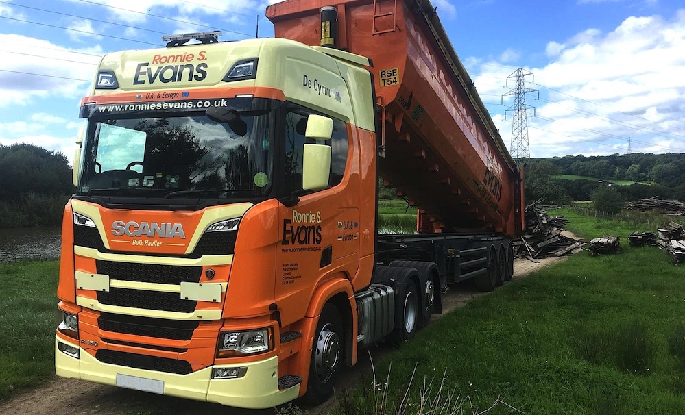 Bulk haulier equips fleet with Michelin telematics system | Technology ...