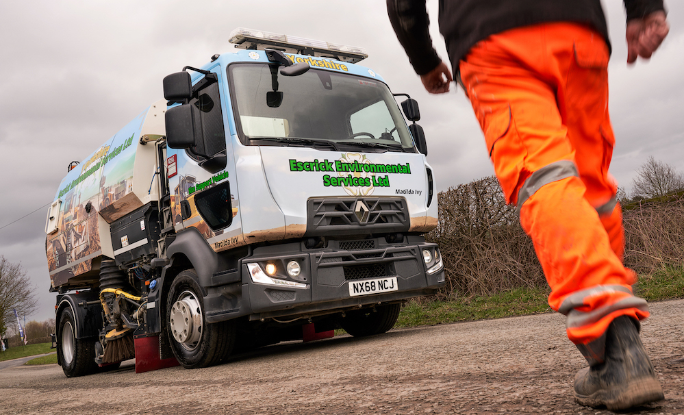 Escrick Environmental Services selects Renault Trucks for first ever ...