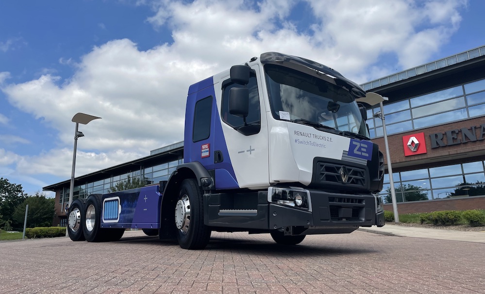 Renault Trucks Unveils Its New Urban Truck: The All-Electric, Low Entry ...