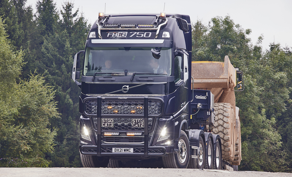 Flagship Volvo FH16 powers into service at Paul Chapman & Sons | Fleet ...