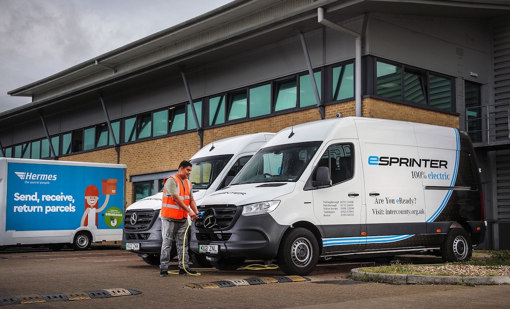 Hermes commits to Mercedes-Benz Vans as its trusted partner for the EV ...