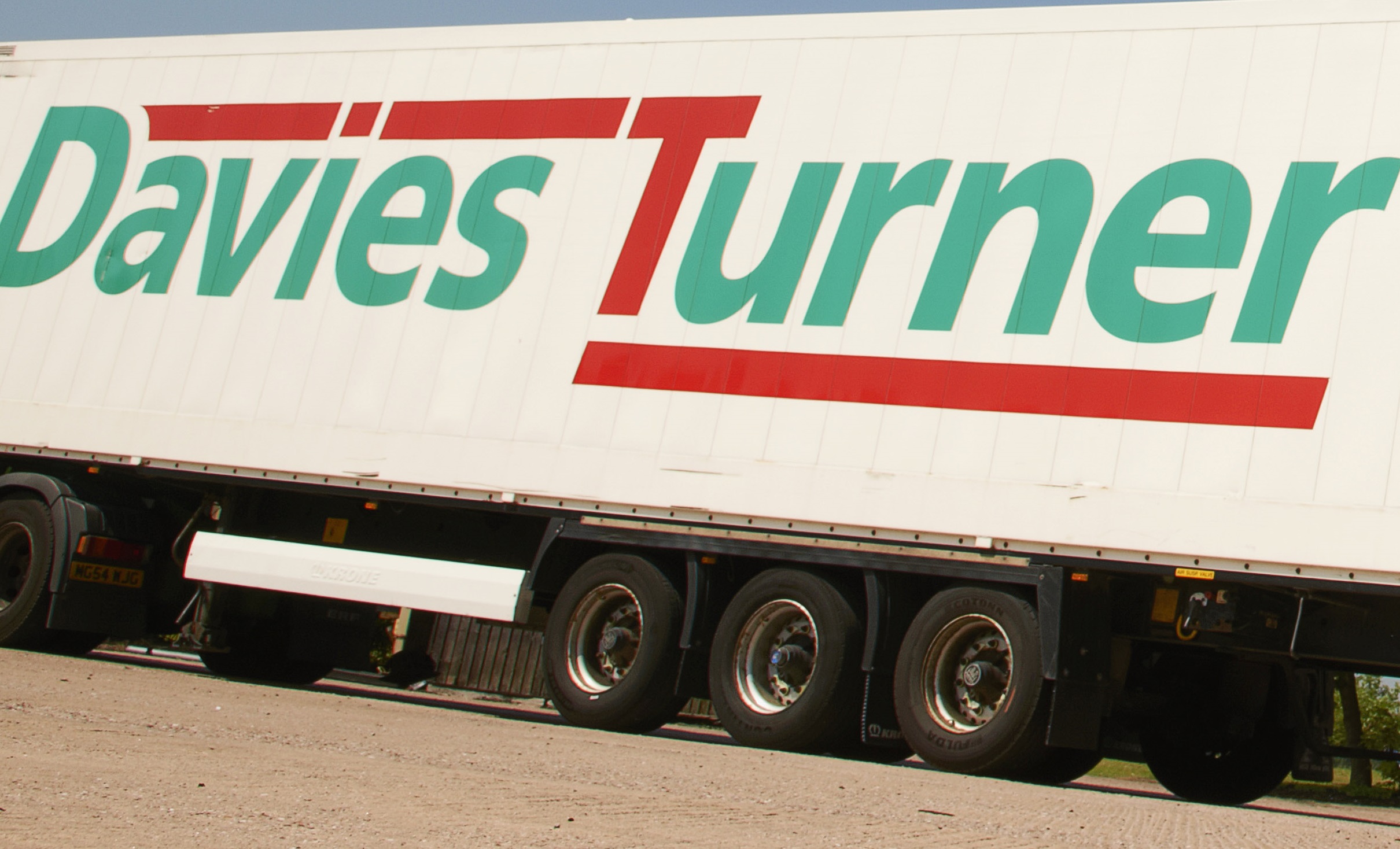 Davies Turner on the move in Scotland | Air Freight UK Haulier