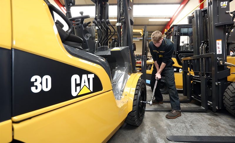 Impact Handling industry-wide skills shortage with apprenticeship ...