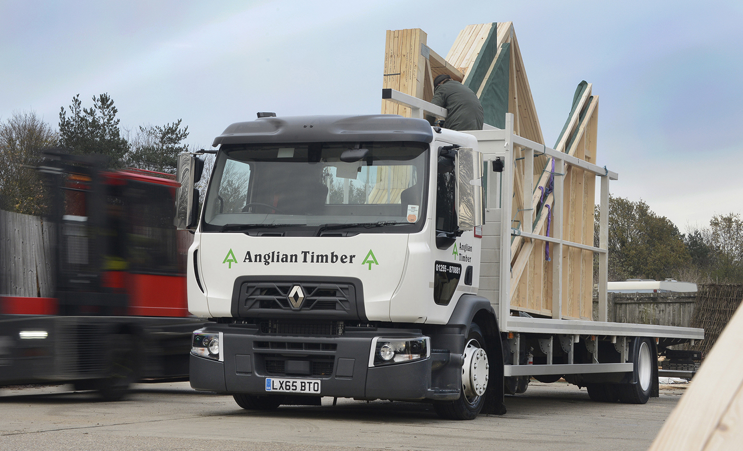 First Renault Truck for Anglian Timber Ltd | Fleet UK Haulier