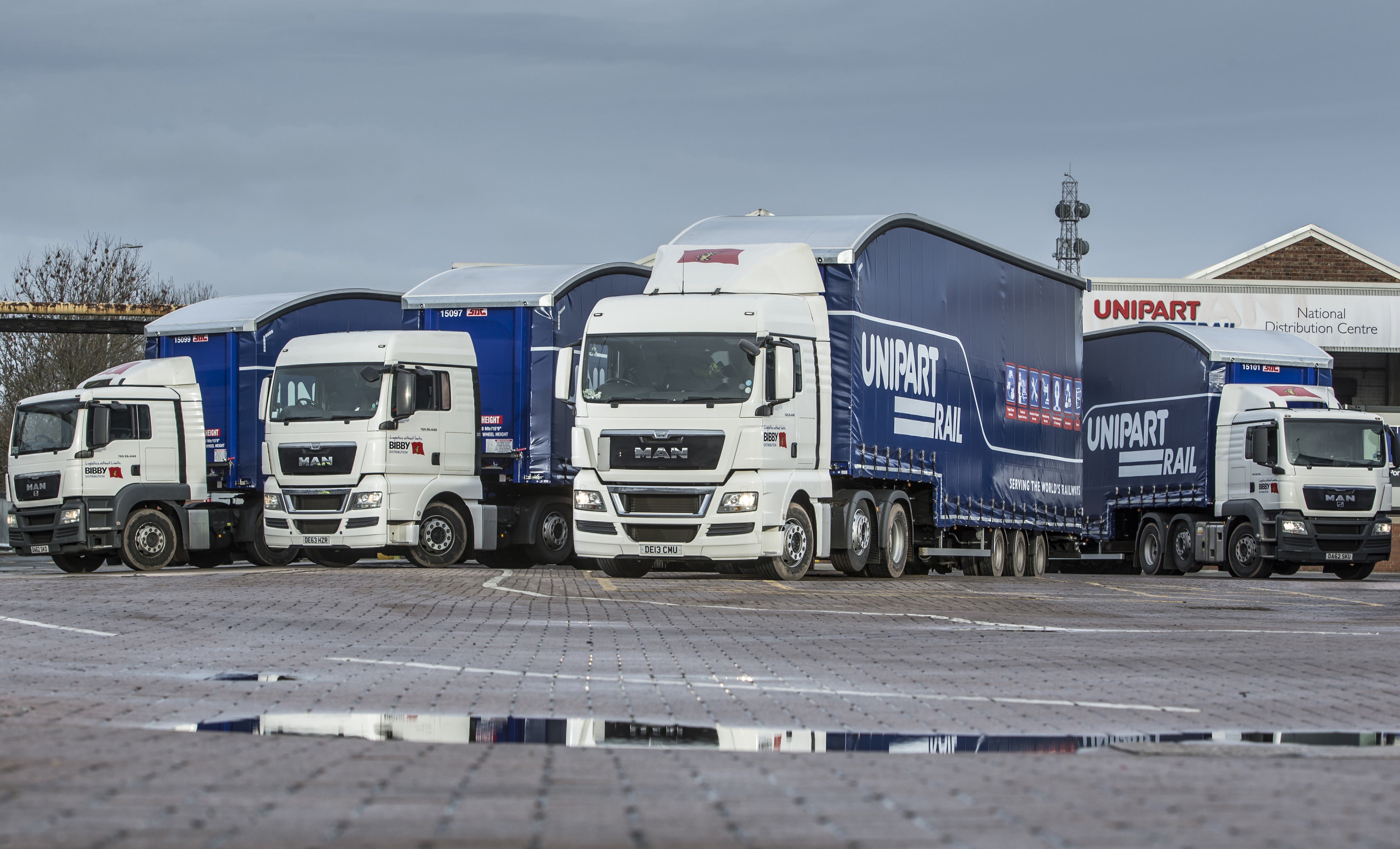 Bibby Distribution takes the freight off Unipart Rail’s mind | Trailers ...