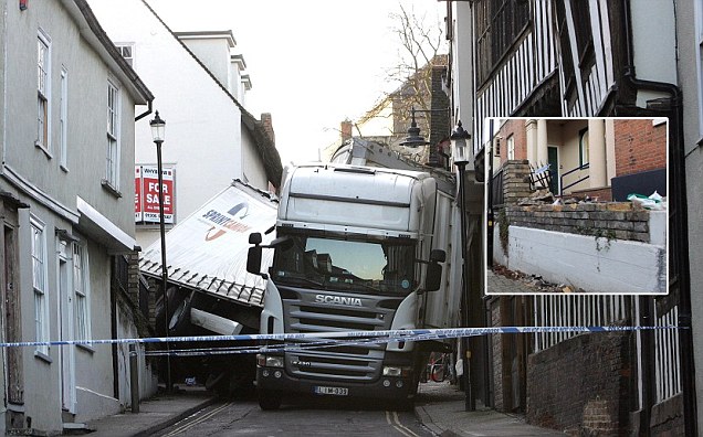 Lorry Driver Causes £115,000 of Damage | Drivers UK Haulier