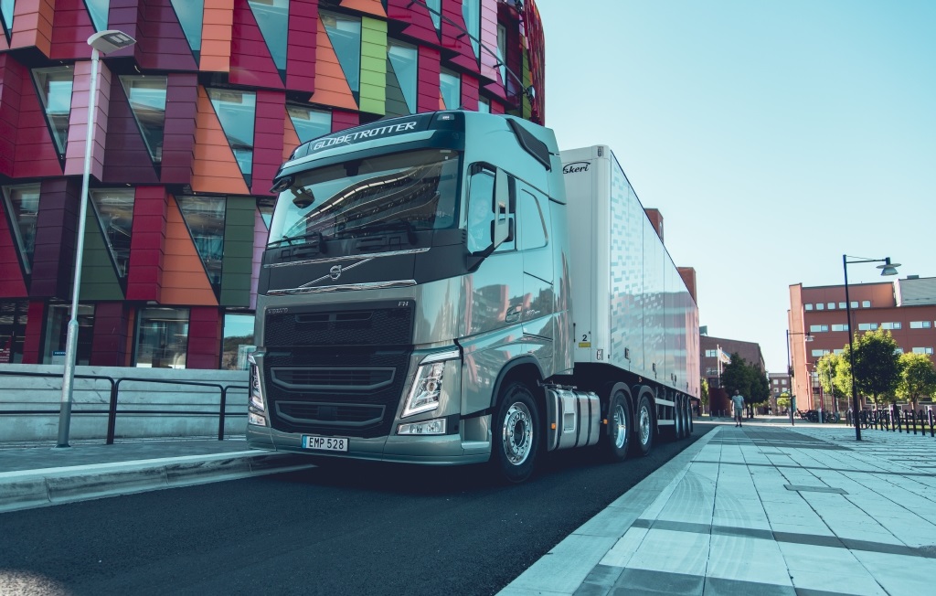 A smartphone on wheels: here’s how tomorrow’s intelligent trucks work ...